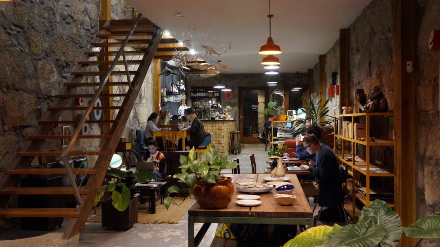 Almada Ponto - Digital Nomad World